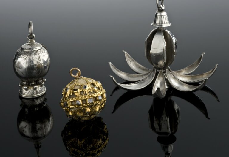 The Pomander: Perfume and Protection – IAJA – International Antique ...