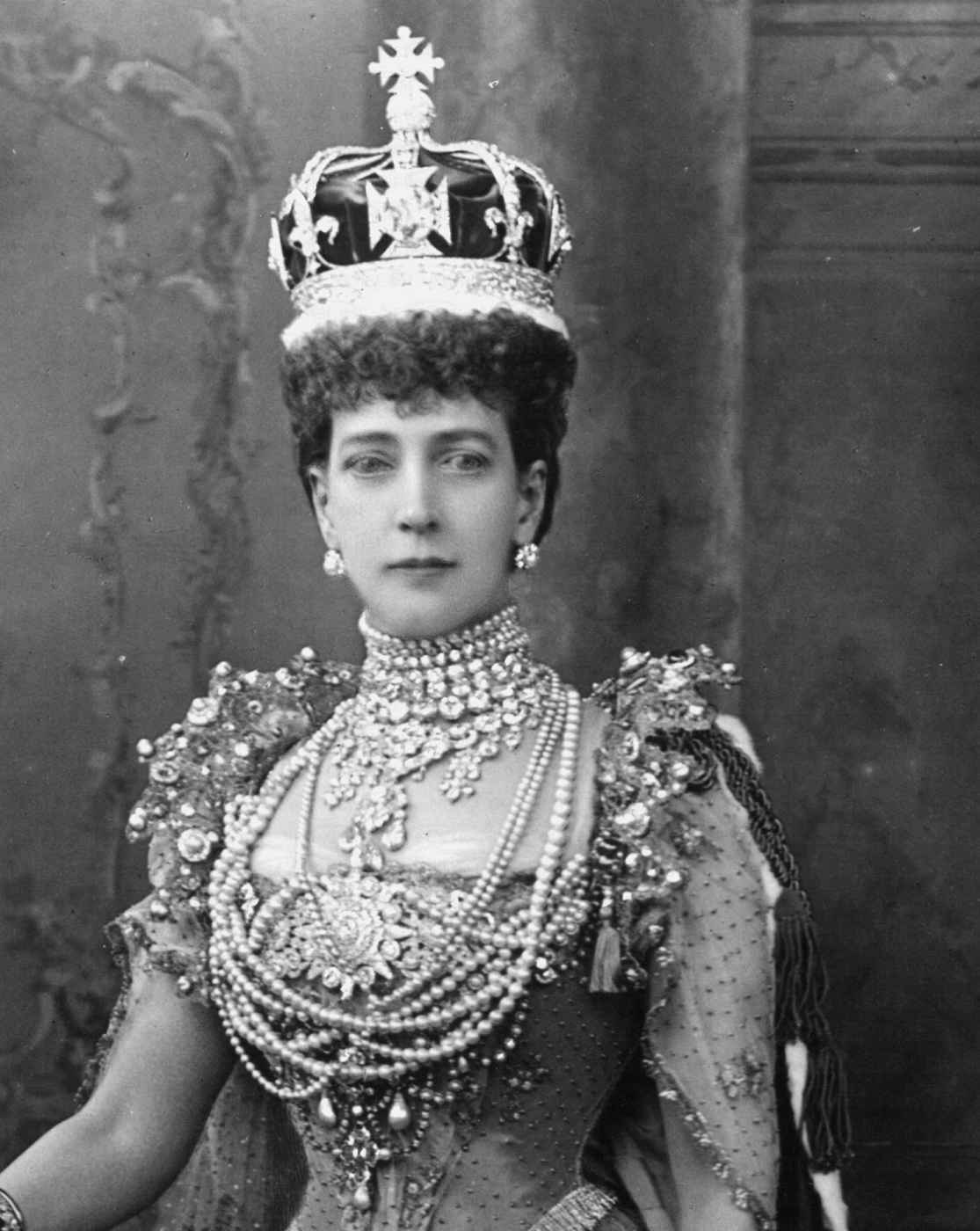 The Legendary Koh-I-Noor Diamond – IAJA – International Antique ...